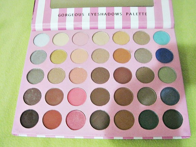 Victoria Secret Love Eye-shadow Palette