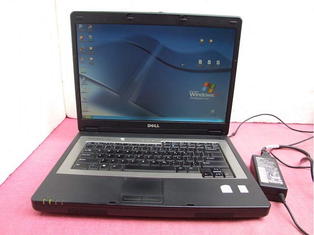 Dell Inspirion 1300 lap sa ORIGINAL Dell punjacem +GARA