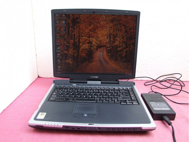 Toshiba Satellite S2400 laptop +ORIGINAL punjac +GARANC