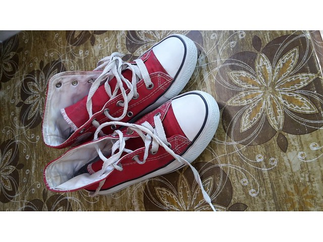 PATIKE STARKE..CONVERSE..35.BR.