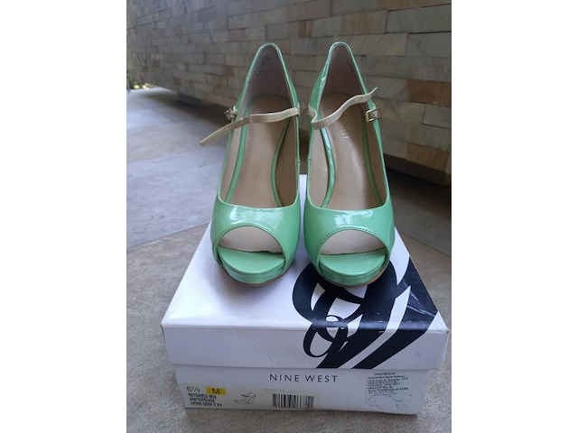 Nine West sandale