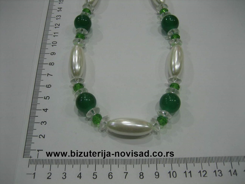 Zelena ogrlica+GRATIS minđuše