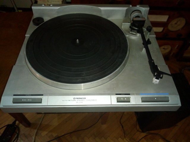 Pioneer PL-210