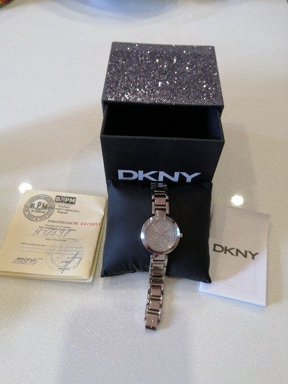 Sat-DKNY-Original-Sniženo sa 7000