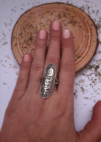 Srebrni unikatni prsten