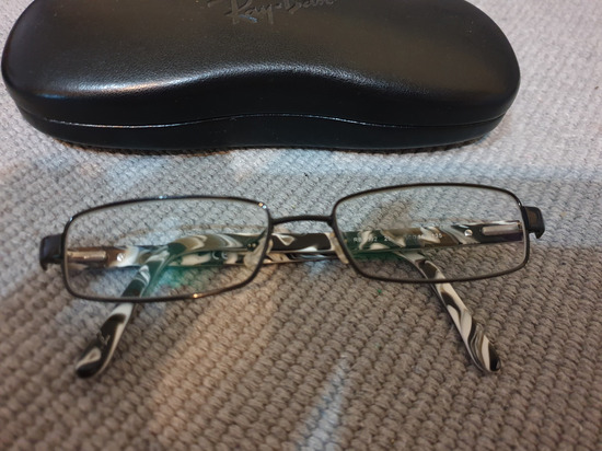 ORIG RAYBAN nemacke naocare sa diptrijom (22T)