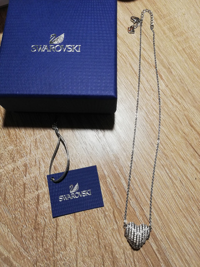 Swarovski ogrlica NOVA