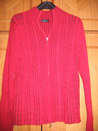 Crveni džemper