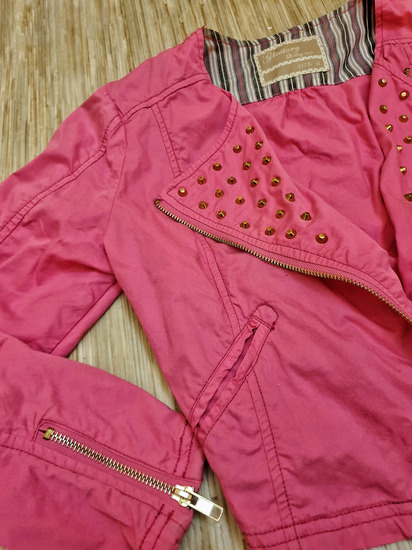 Pink crop jakna