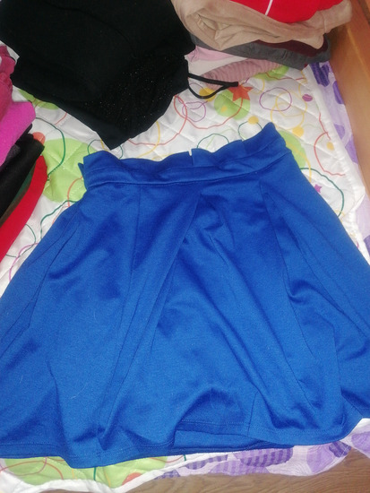 Plava suknja sa visokim strukom