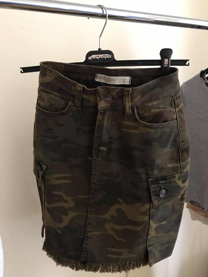 military suknja