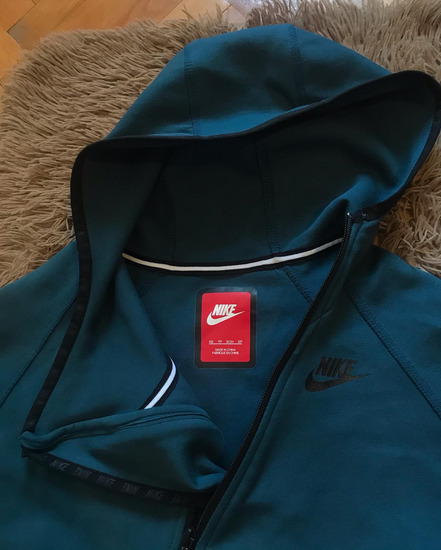 Nike tech fleece butterfly