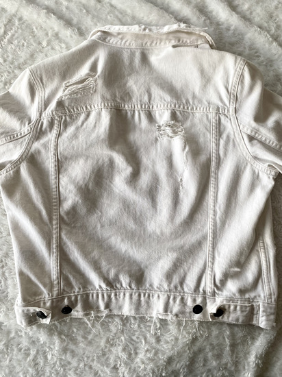 H&M iscepana teksas jakna