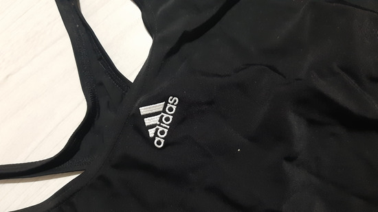 Original ADIDAS crni kupacj vel. 42 - NOVO