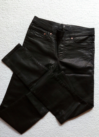 H&M pantalone ** Novo **