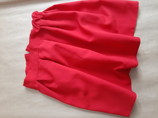 Crvena suknja