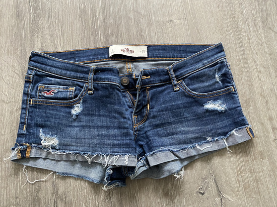 Hollister sorts original
