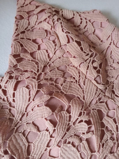 Nezno roze elegantna haljina