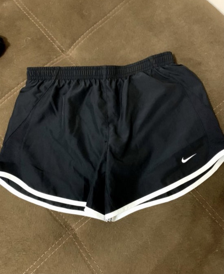 Nike sorts