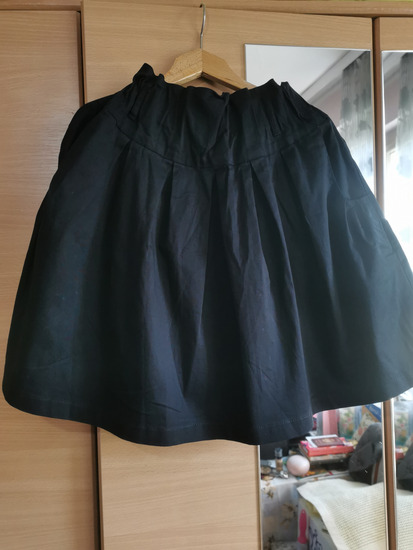 Crna suknja visoki struk