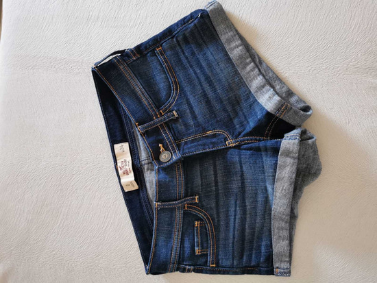 Holister sorts