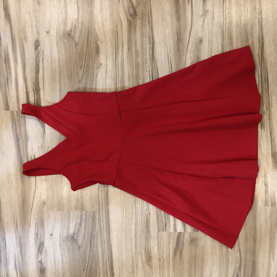 Crvena haljina nova