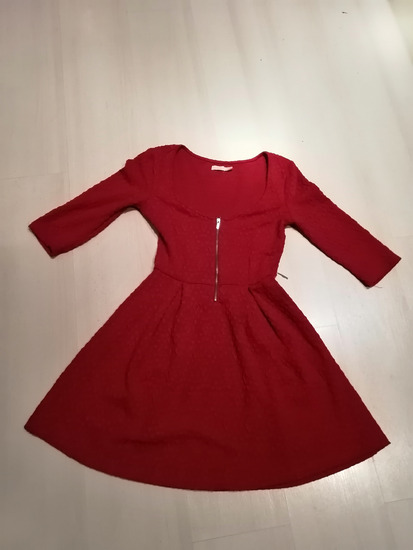 Bershka crvena haljina