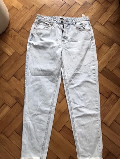 Pull&bear mom fit jeans snizeno