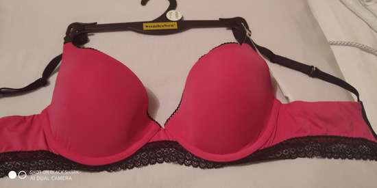 Wonderbra 75B