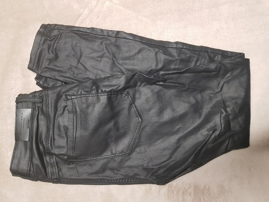 Kožne stradivarius pantalone 36