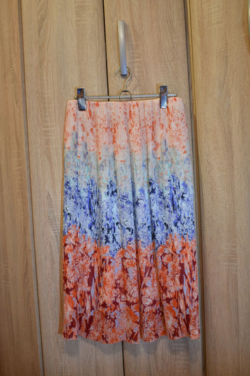 H&M plisirana suknja cvetnog dezena