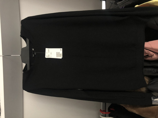 H&M Nov dzemper sa etiketom