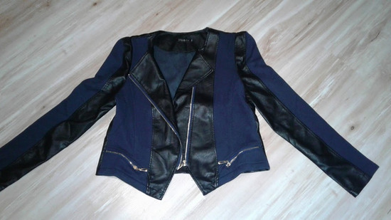 Nova plavo crna jakna od eko koze M/L vel