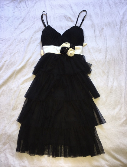 Crna haljina Novo