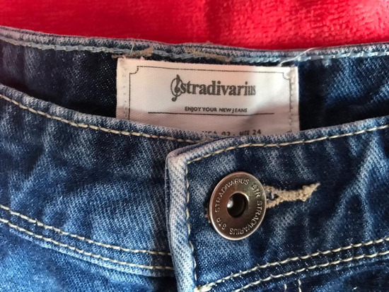 STRADIVARIUS sorts