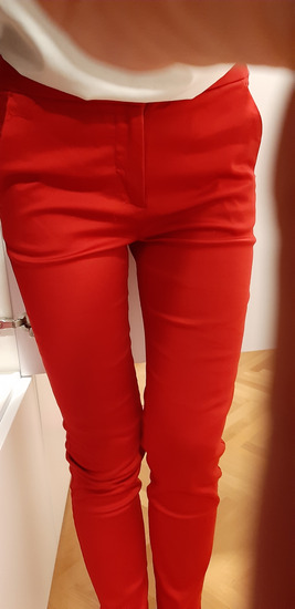 ZARA NOVE PANTALONE
