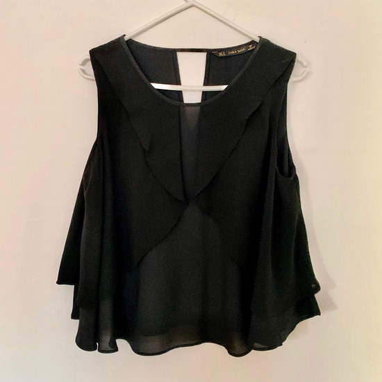 Zara Crni Crop Top