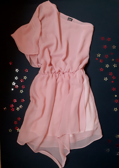 Nezno roze haljinica