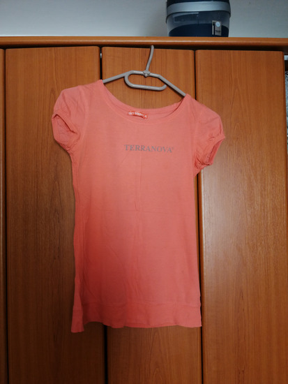 Roze majica