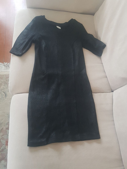 Haljina Gina tricot crne boje
