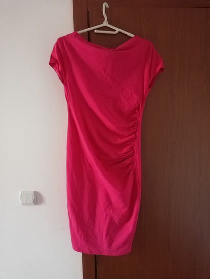 Roze haljina