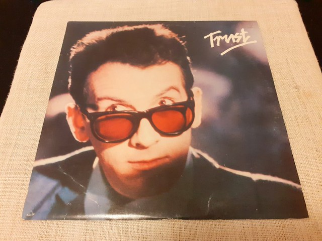 Elvis Costello - Trust (near mint)