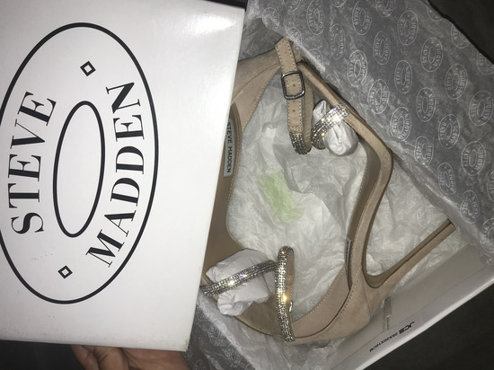 NOVO Steve Madden sandale