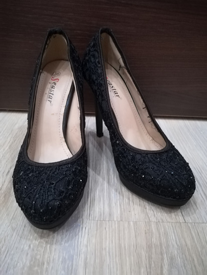 Crna cipela