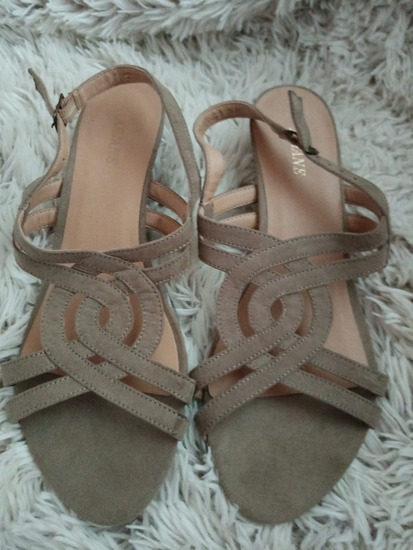 Sandale