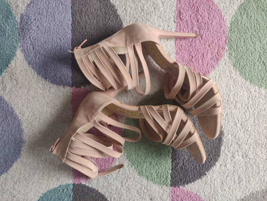 Sandale puder roze Novo