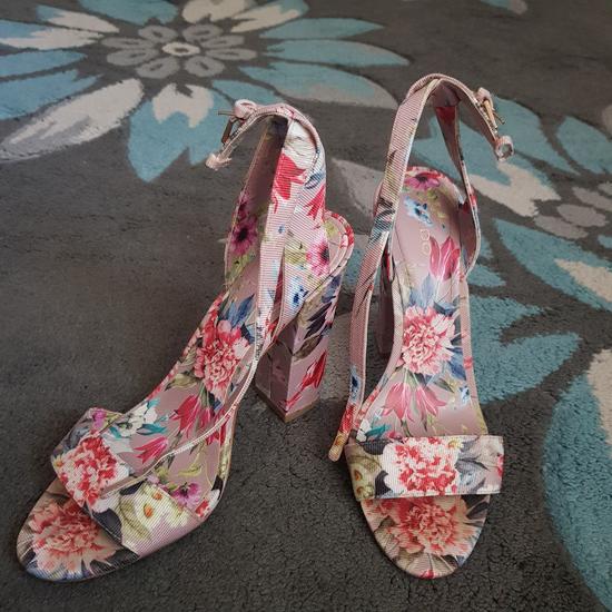 Aldo cvetne sandale