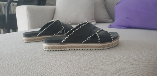 Zara papuce