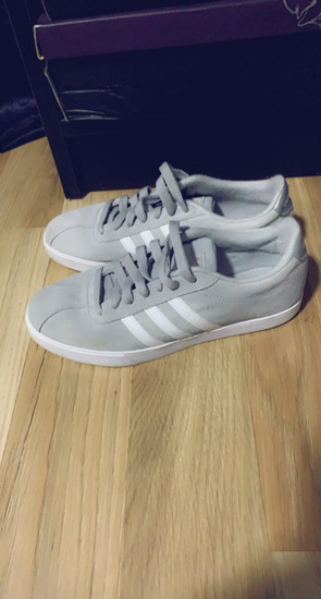 Original Adidas patike 37