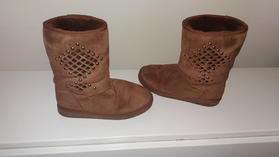 Čizme model kao UGG